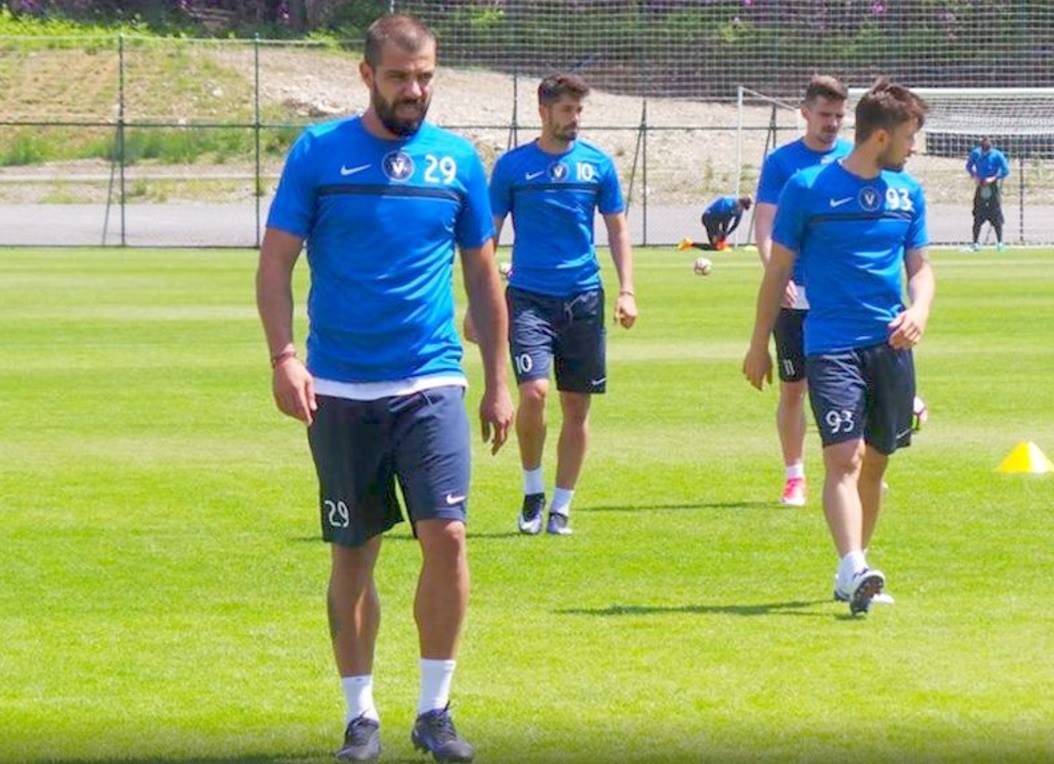 Marius Constantin si-a batut deja trei colegi de la Viitorul!