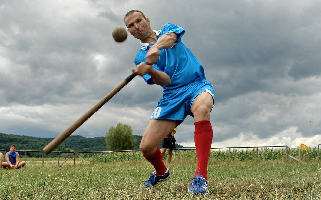 Achizitie! O vedeta din oina romaneasca si-a cumparat o roaba noua!